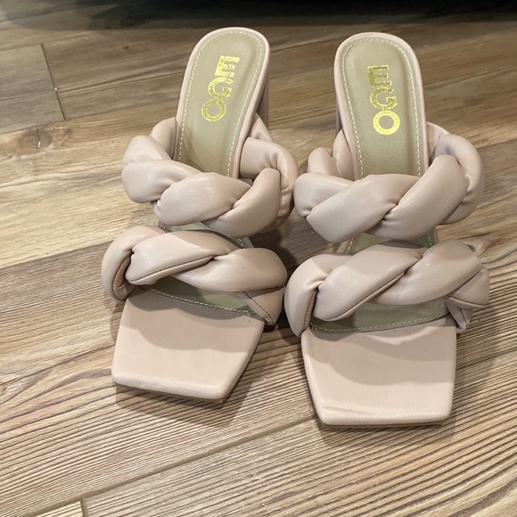 EGO | Shoes | Nwt Ego Waverly Block Heel Twist Sandals In Beige Size 85 ...